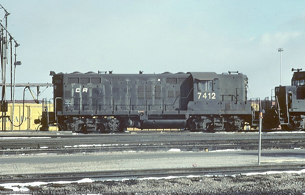 CR GP9 7412